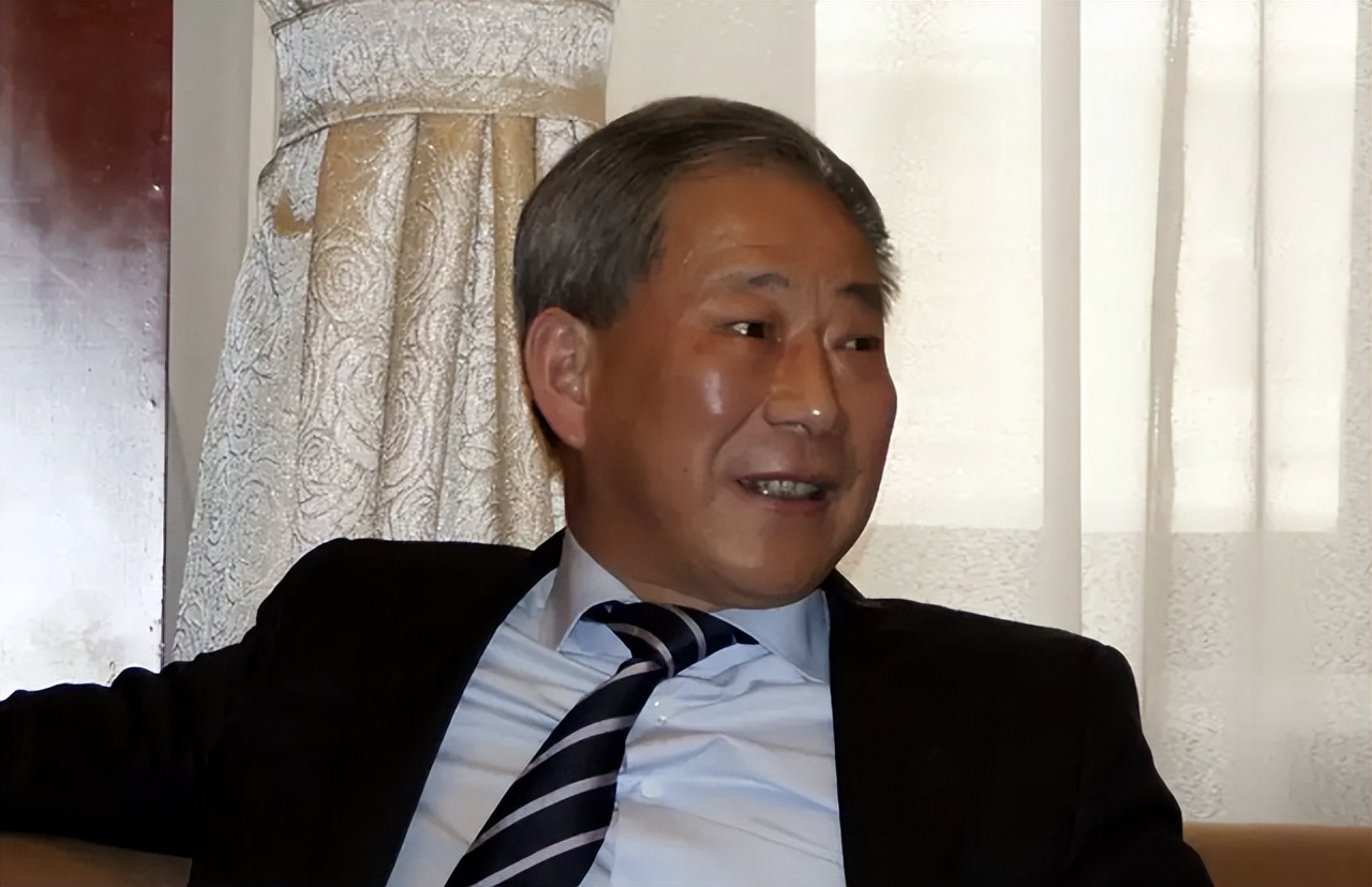 Yan Hao, the "second generation of super rich", took over the family business at the age of 25 ...