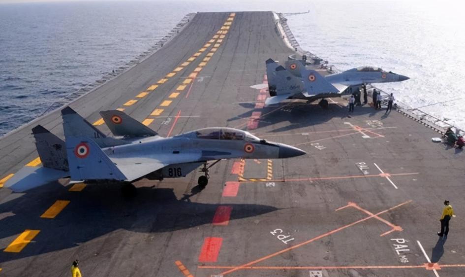3:2! China's aircraft carrier overtakes India, Singaporean scholar ...
