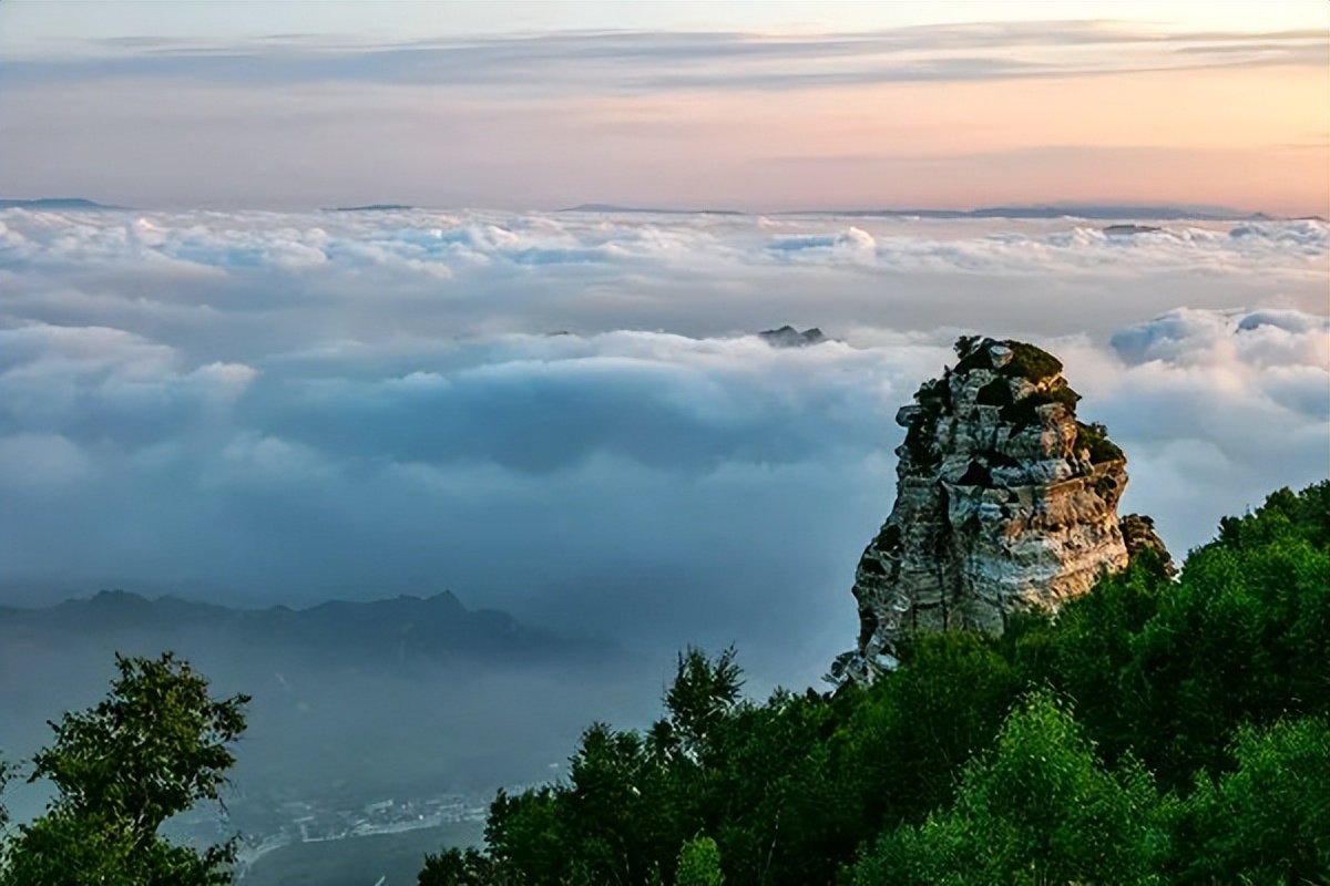 Summer resort and holy mountain of love - Baishi Mountain - iNEWS