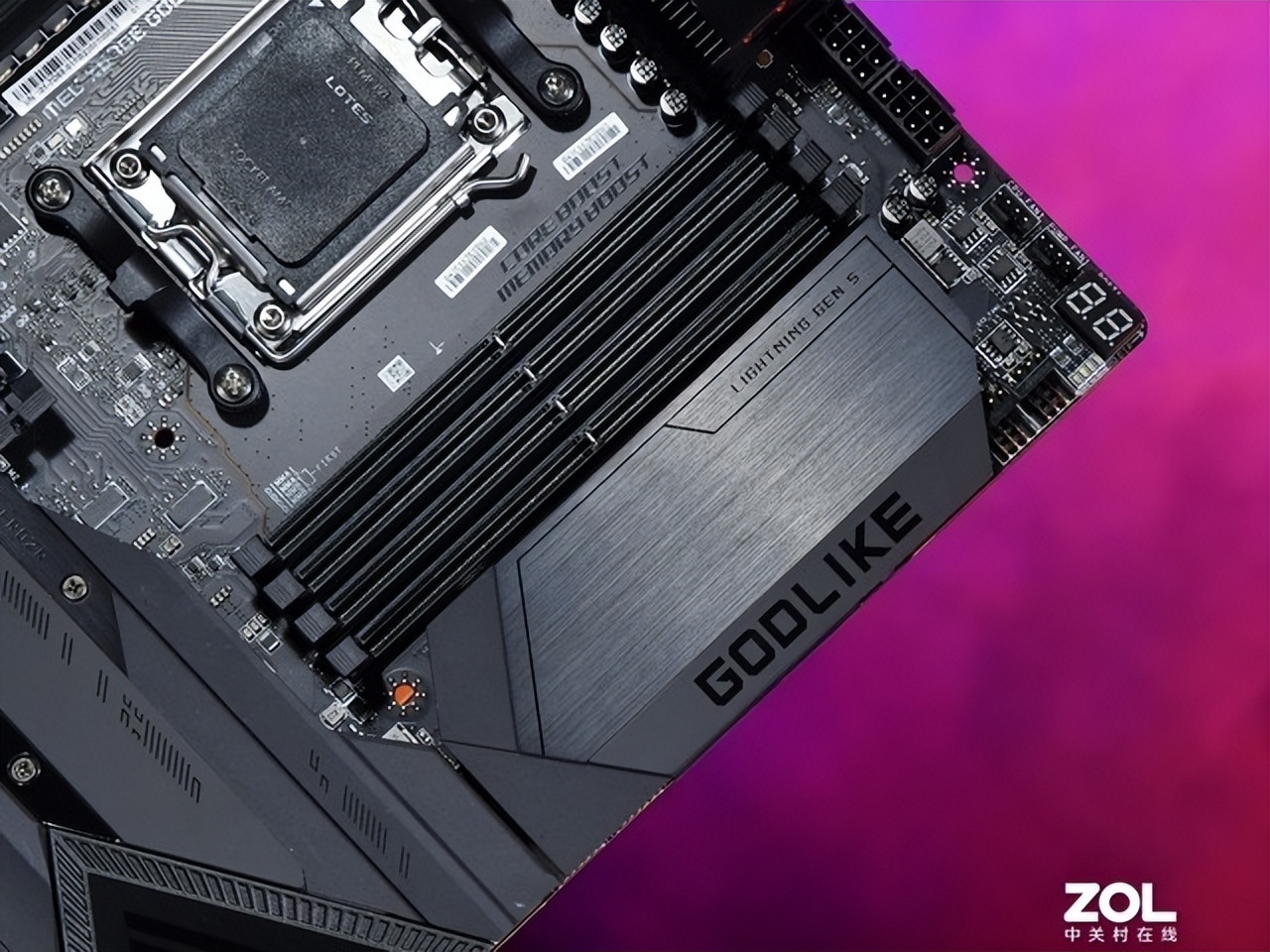 Stacking Super God MSI MEG X670E GODLIKE Motherboard Review - iNEWS