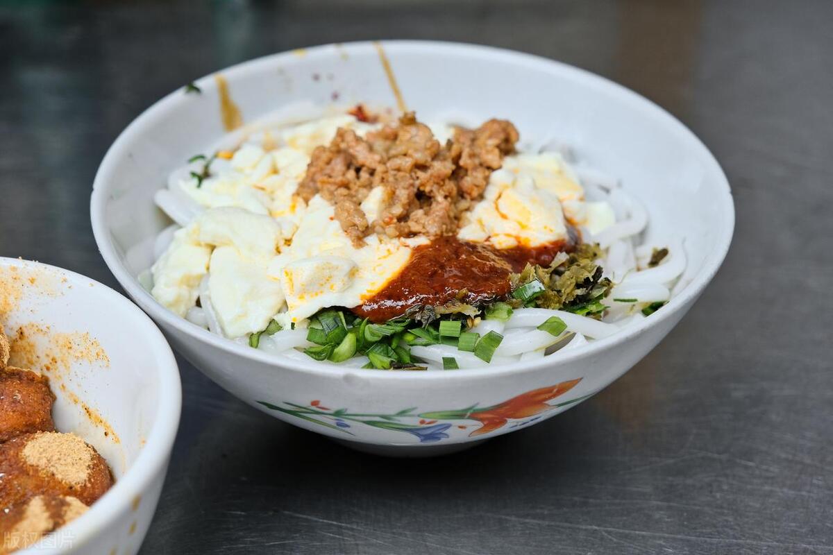 Explore Chengdu, the gourmet capital, and taste the top ten folk snacks ...