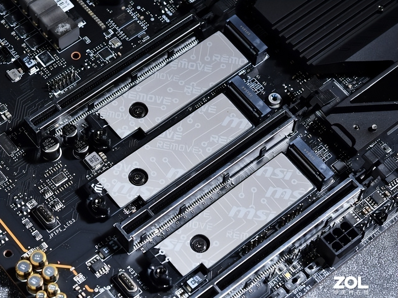 Stacking Super God MSI MEG X670E GODLIKE Motherboard Review - iNEWS