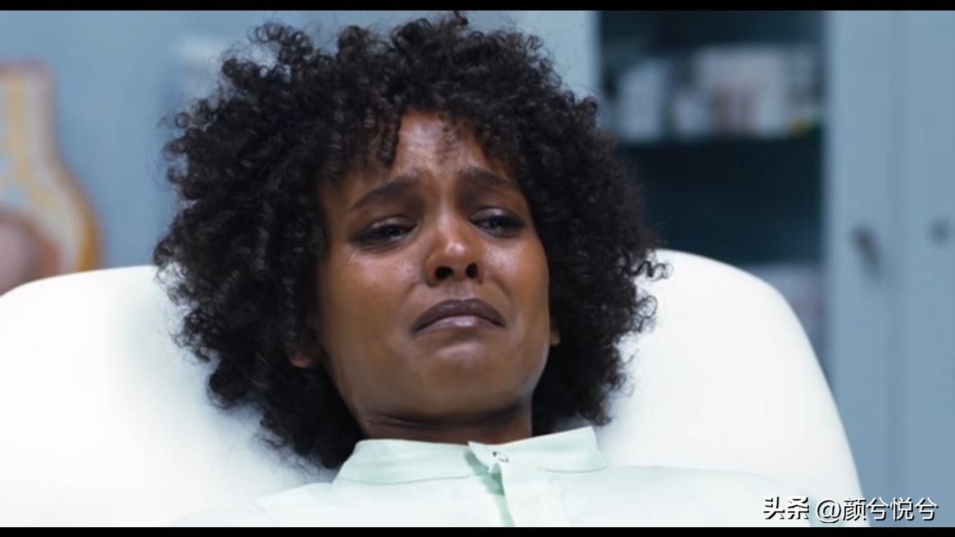 The world's first female anti-circumcision, the world's supermodel Leah ...