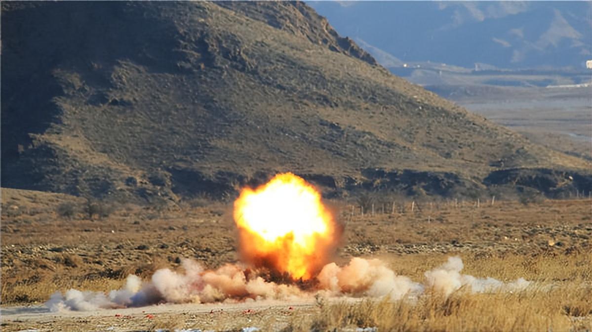 How powerful is China's flying grenade? Autonomous flight without throwing, precision guided ...