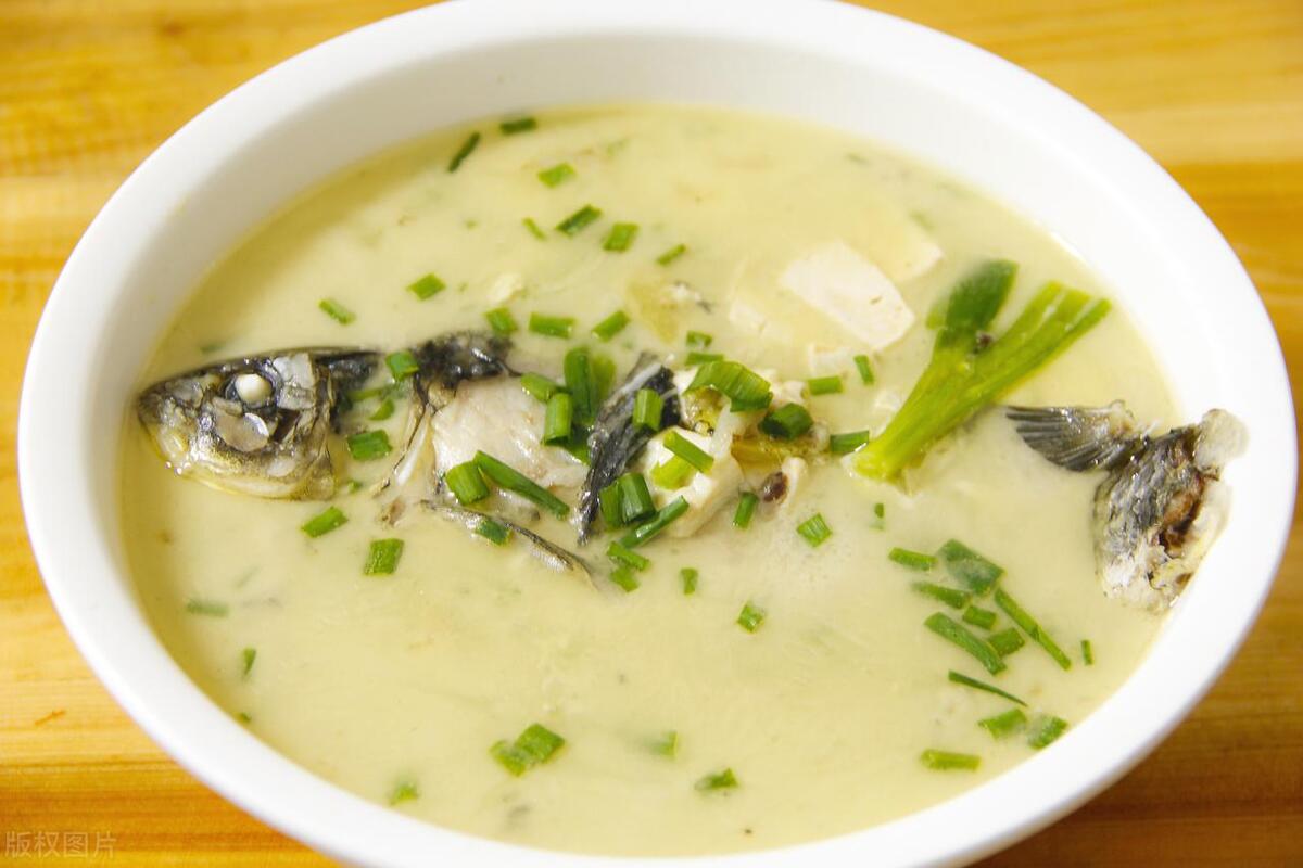 Braised crucian carp with radish is a delicious home-cooked dish - iMedia