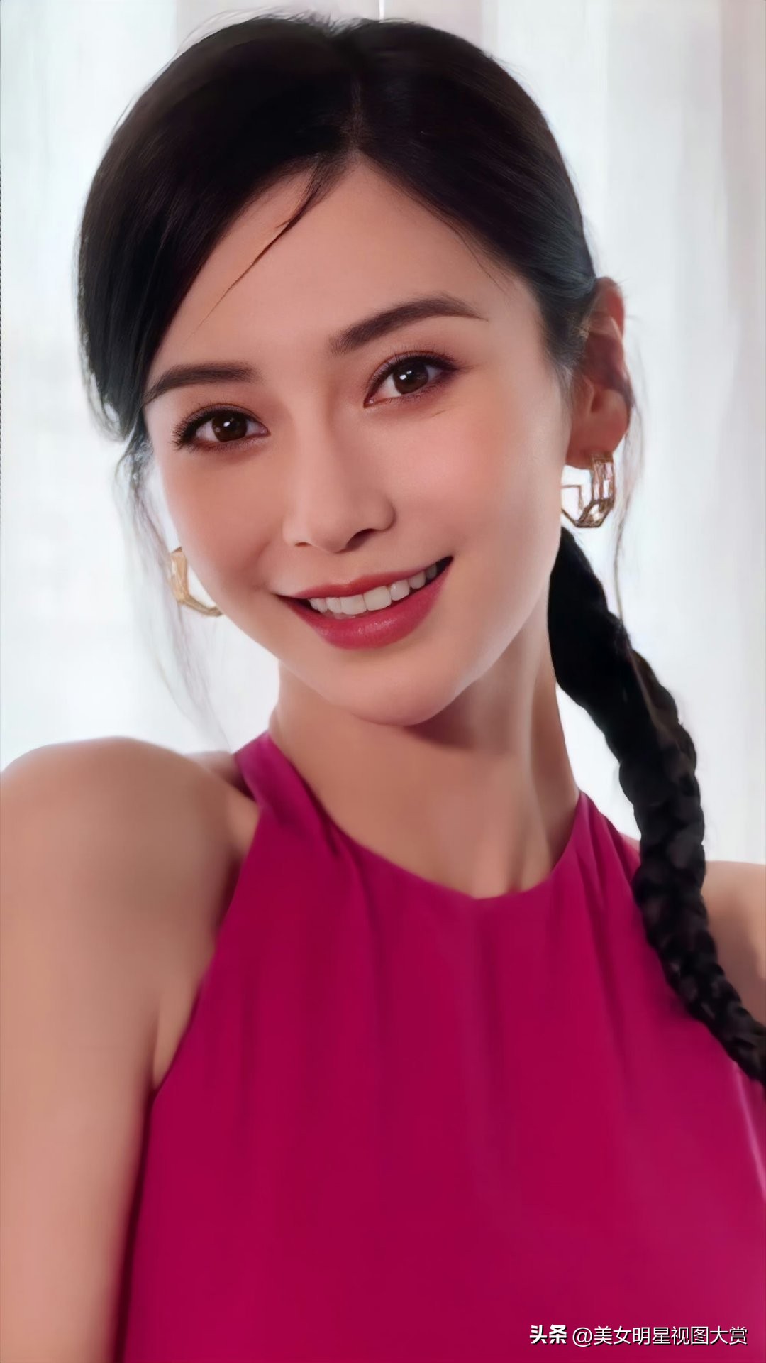 Angelababy-Prosperous Face-Smiling face vs cold face photo sharing - iNEWS