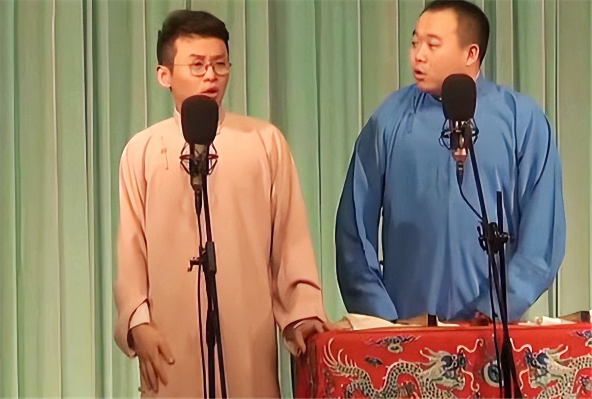 Li Chao, chief director of the language program of the documentary ...