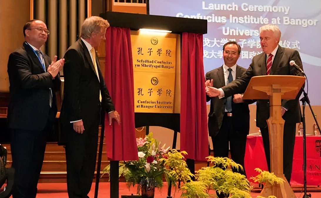 In addition to China, these two countries also speak Chinese, so you ...