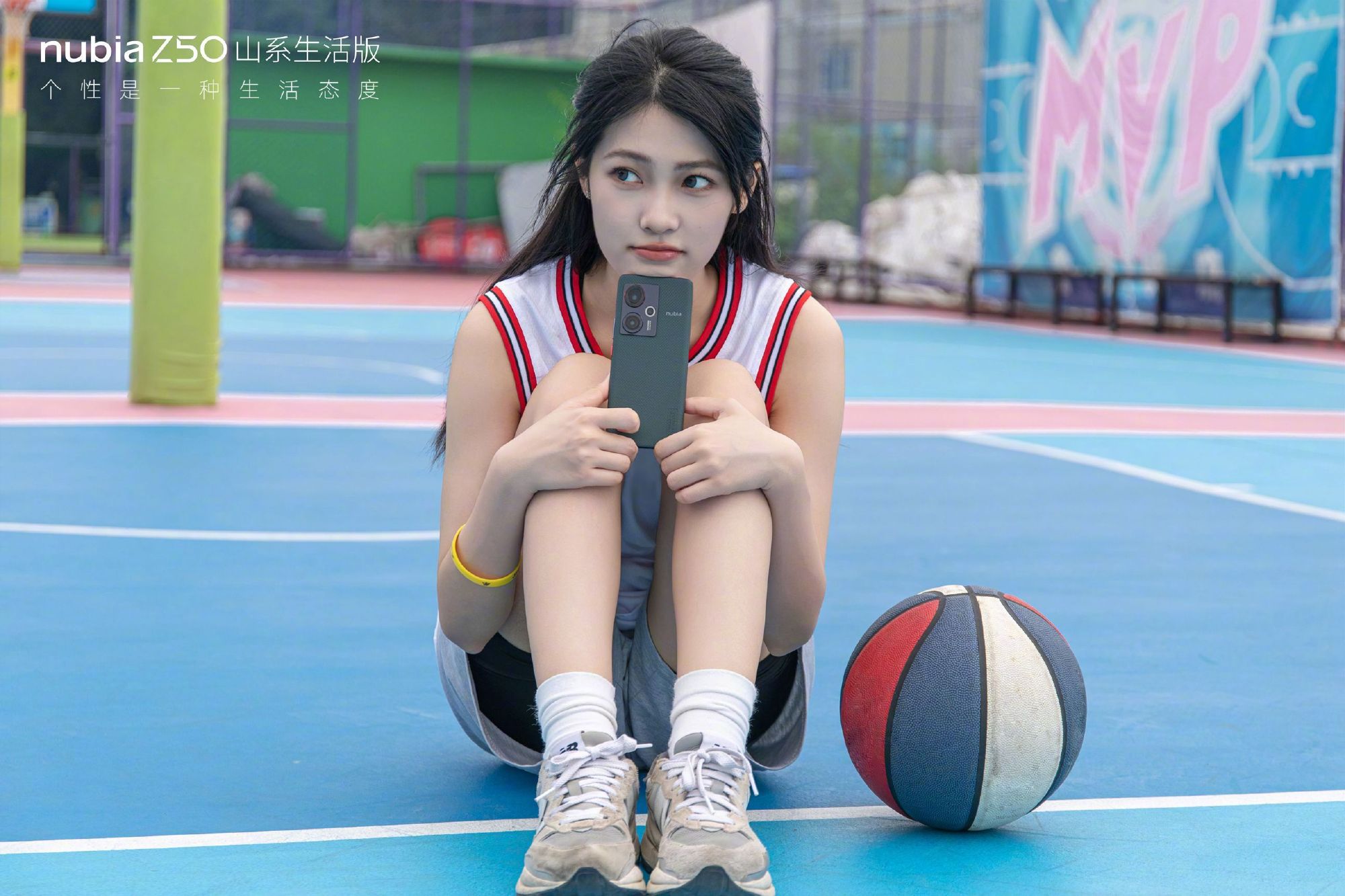 Snapdragon 8Gen2 "cabbage price"? Ni Fei: Nubia Z50 is the "welder"! - iNEWS