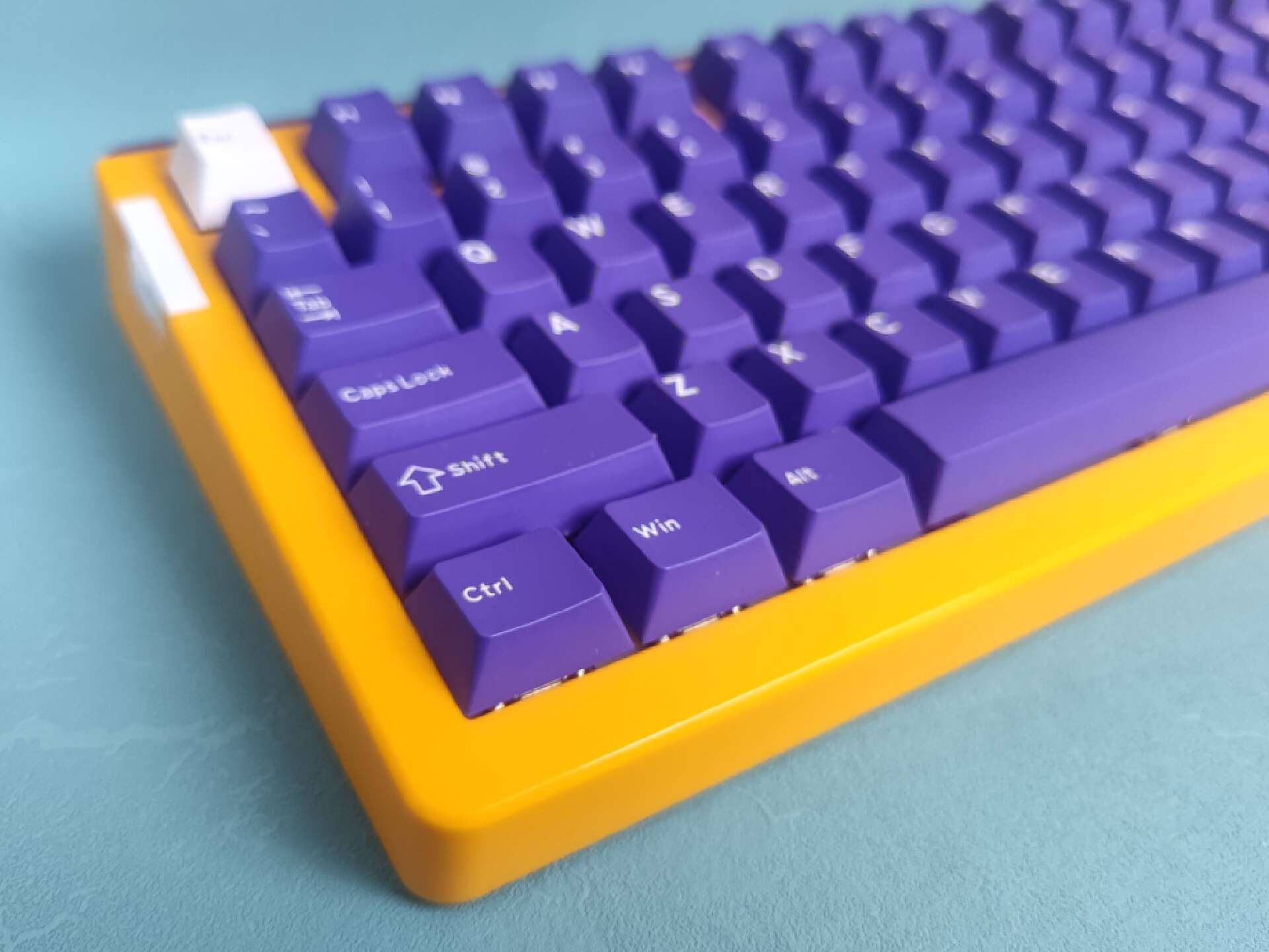 Boys should choose the first mechanical keyboard like this, Dareu A81 ...