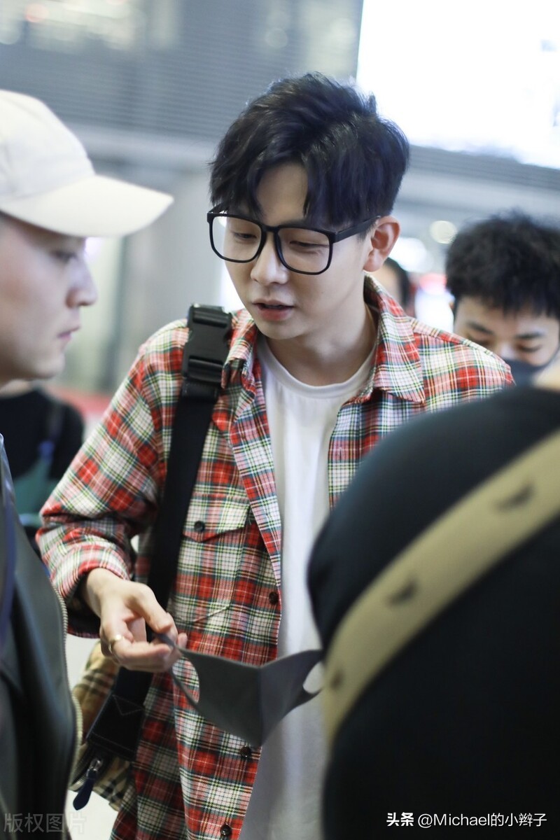 Hu Xia, who became popular in "Those Years", how about her singing ...