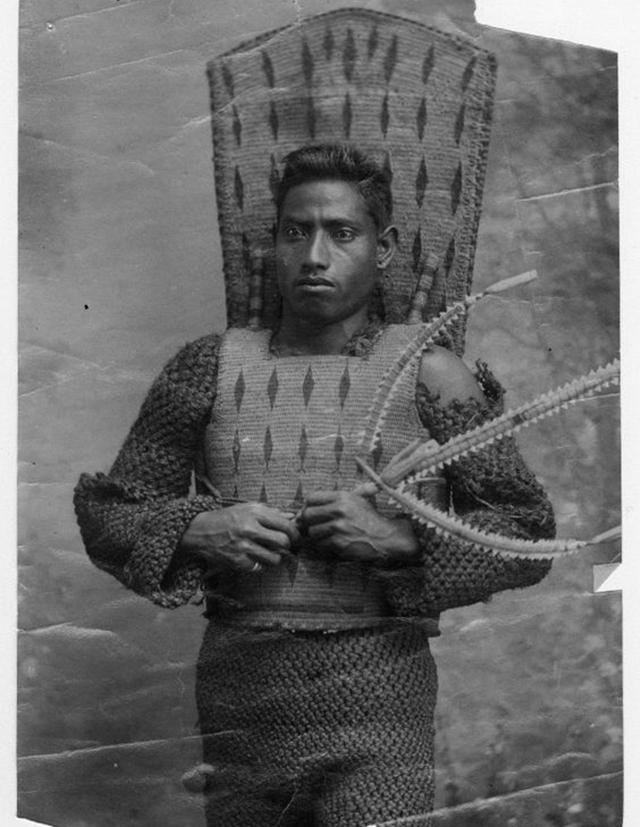 How about Kiribati warrior armor?Armor made of fish skin, armor woven ...