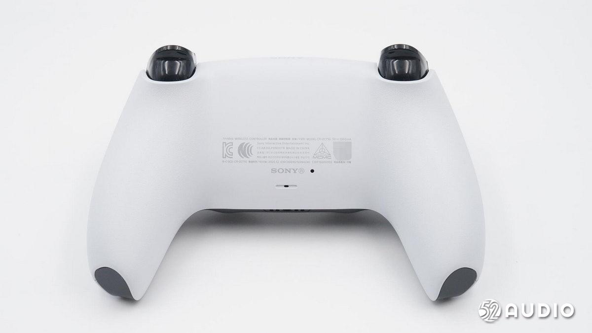 Disassemble the Sony PS5 DualSense gamepad, explore the adaptive ...