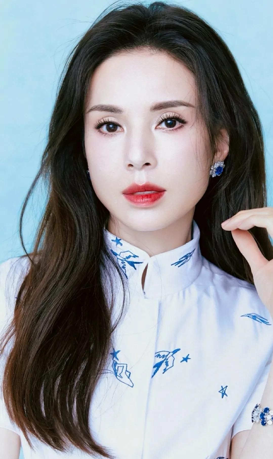 The most classic little dragon girl Li Ruotong - iNEWS