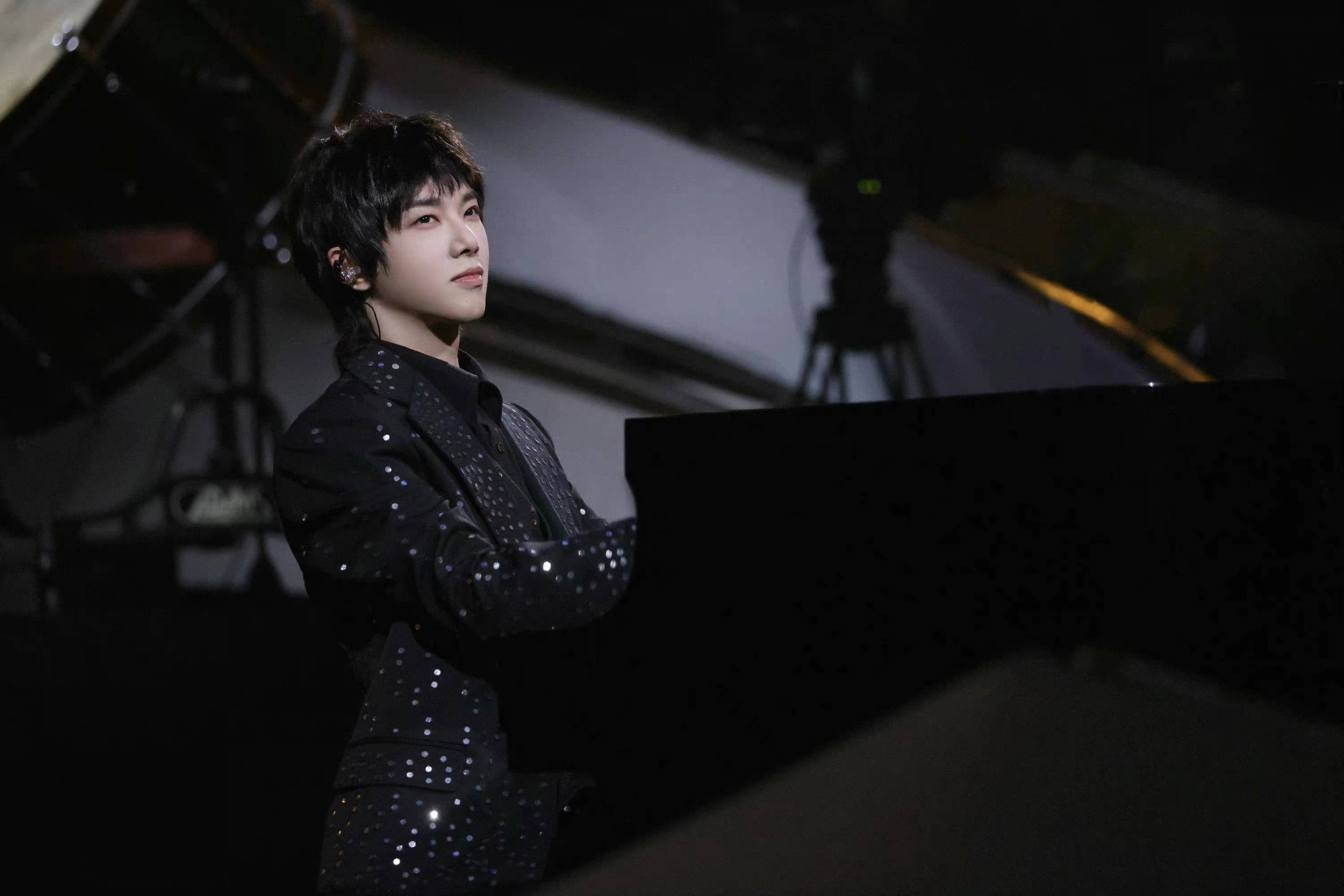 Hua Chenyu's 9th Anniversary Concert Continues the "Agreement of ...