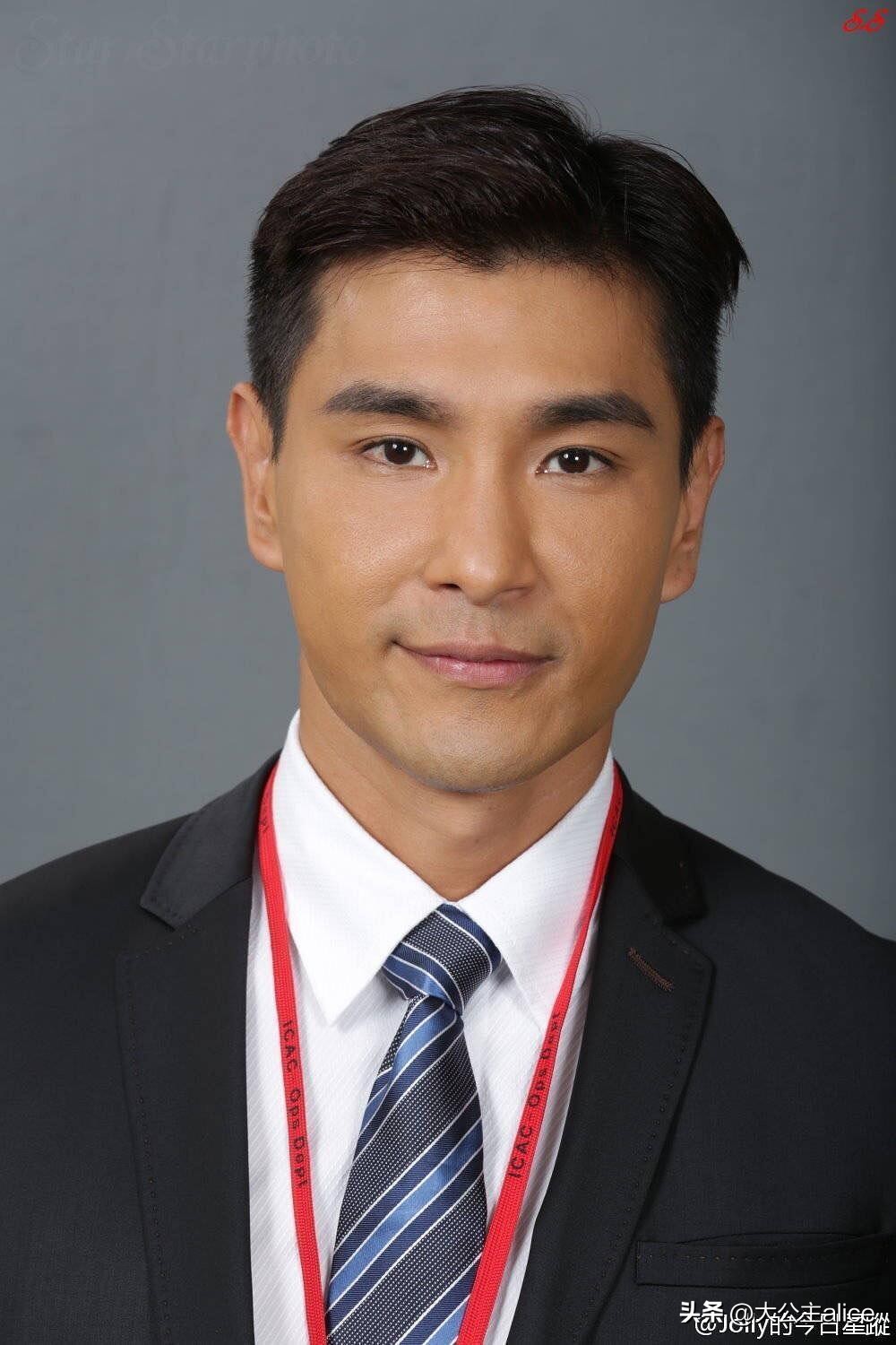 It took more than ten years for TVB star Chen Zhanpeng to become popular, and the road to fame ...