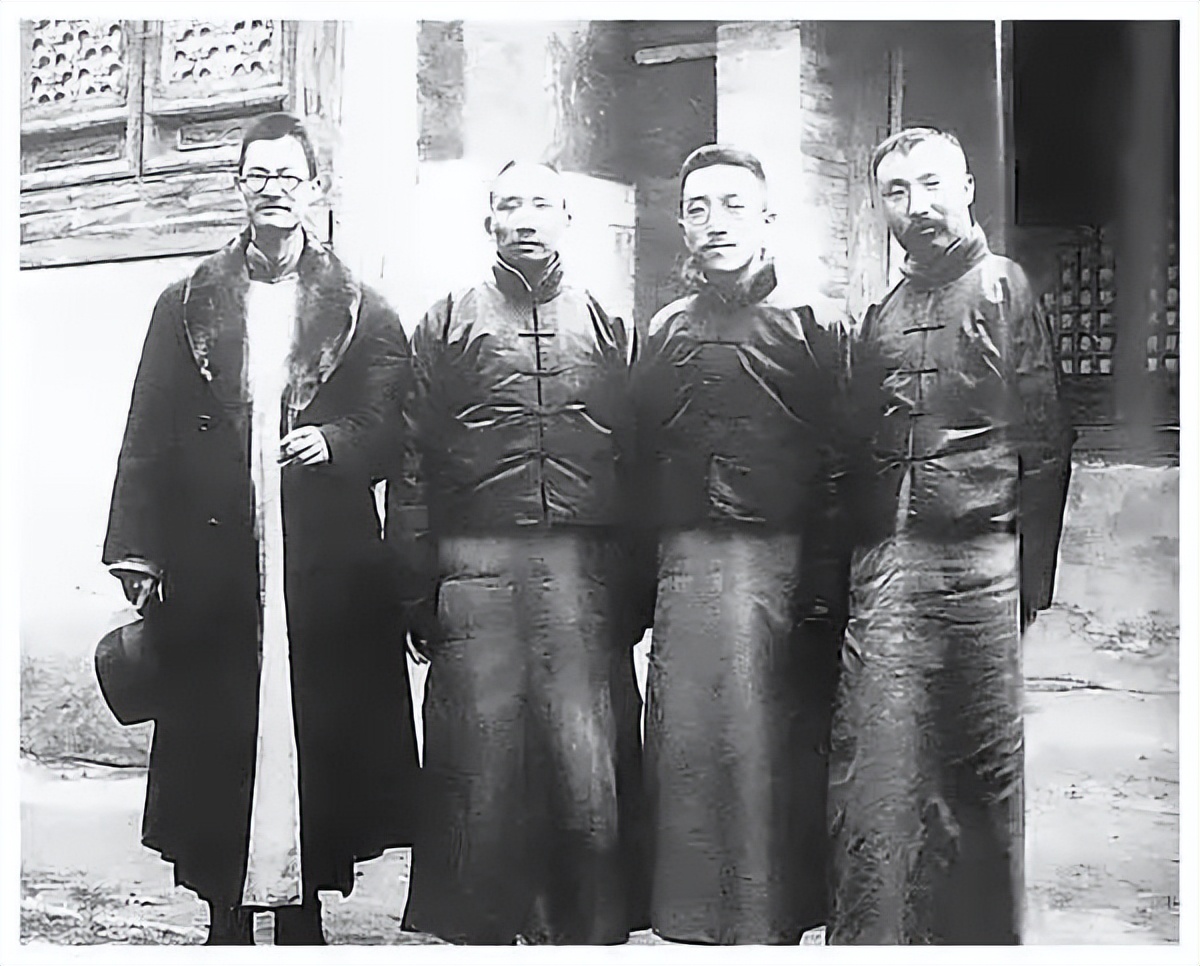 Why did Li Dazhao not mention communism in "Self-Report in Prison", but ...