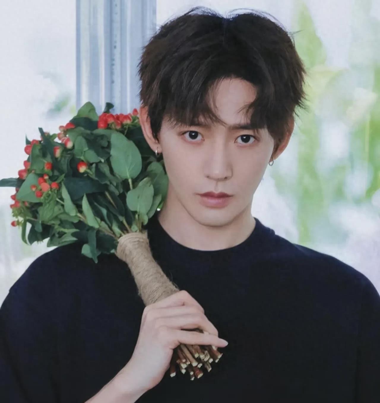 Chen Duling and Deng Wei's love affair suspected to be exposed! The two ...