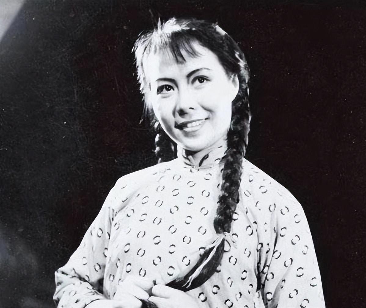 Wu Yanshu: After becoming a filmmaker at the age of 84, after sending off her first love husband ...