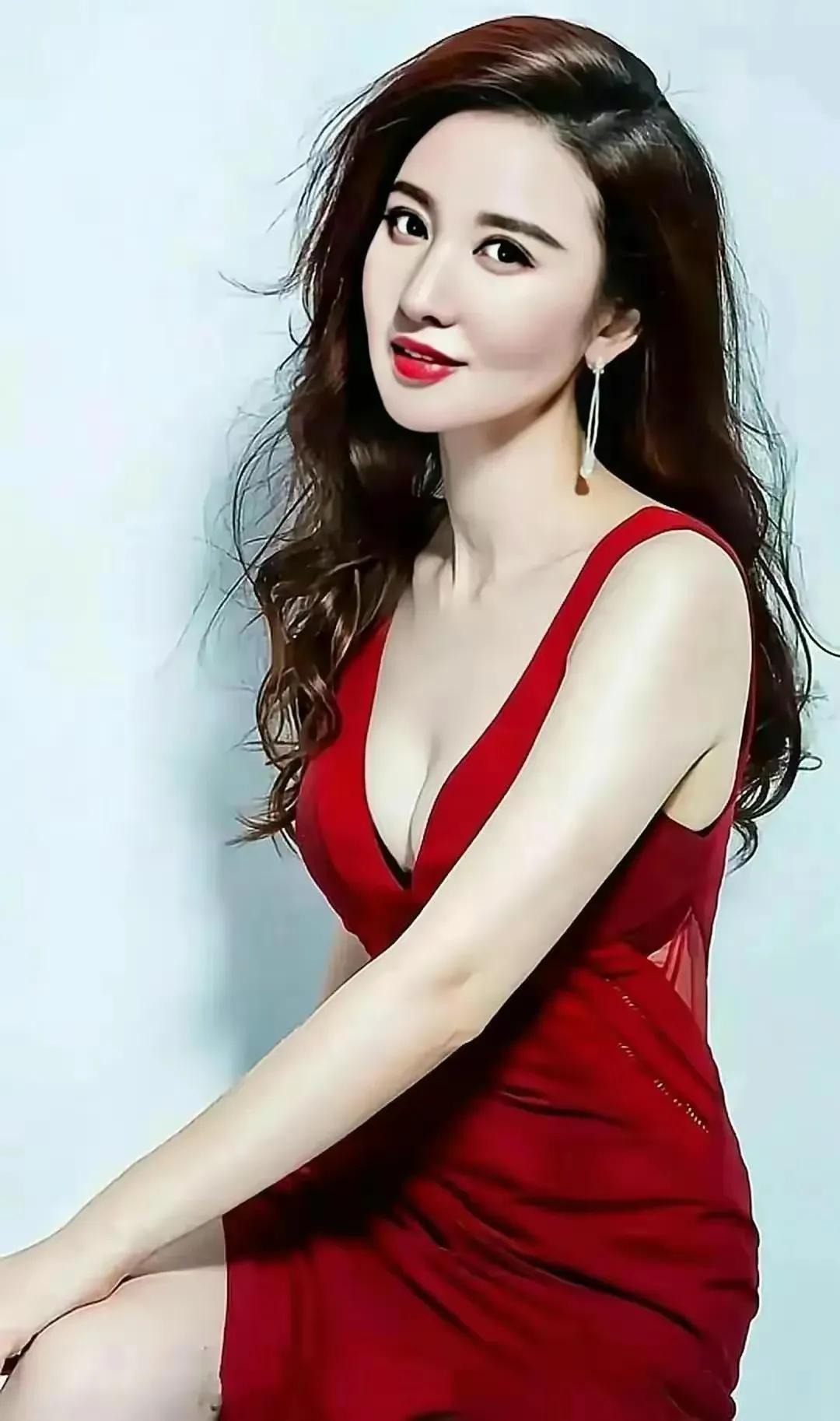 Sexy and beautiful Zhang Meng - iNEWS