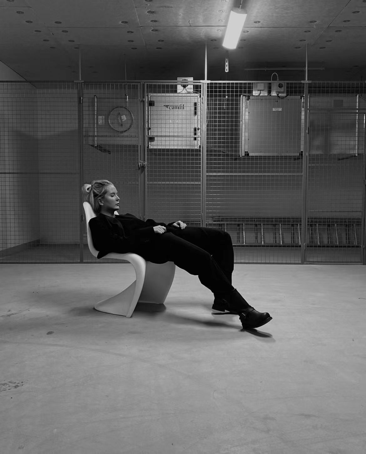 In her home, feel the tranquil Nordic style of 96 square meters, a ...