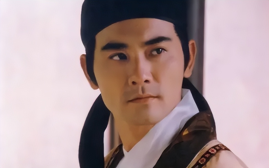 Zhou Xun and Chen Hong were fascinated by him. He was over half a ...