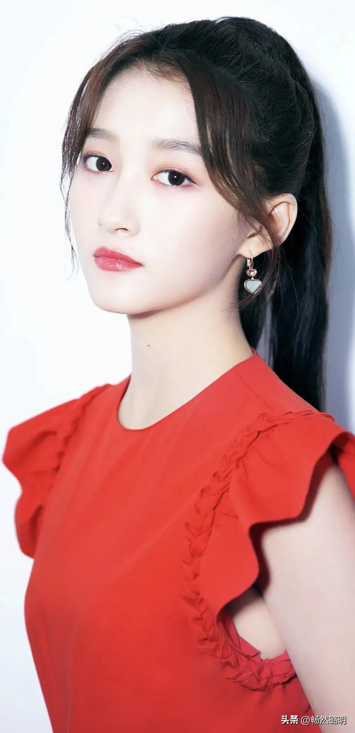 Bai Xueyang's Spring Biography of Pan Yu'er - iNEWS