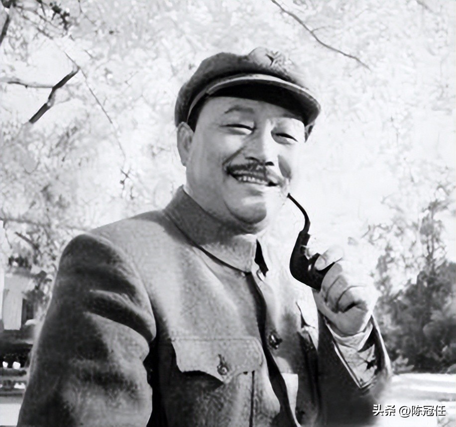 The general was shot and wounded. Boss He said: A shot for others is a ...