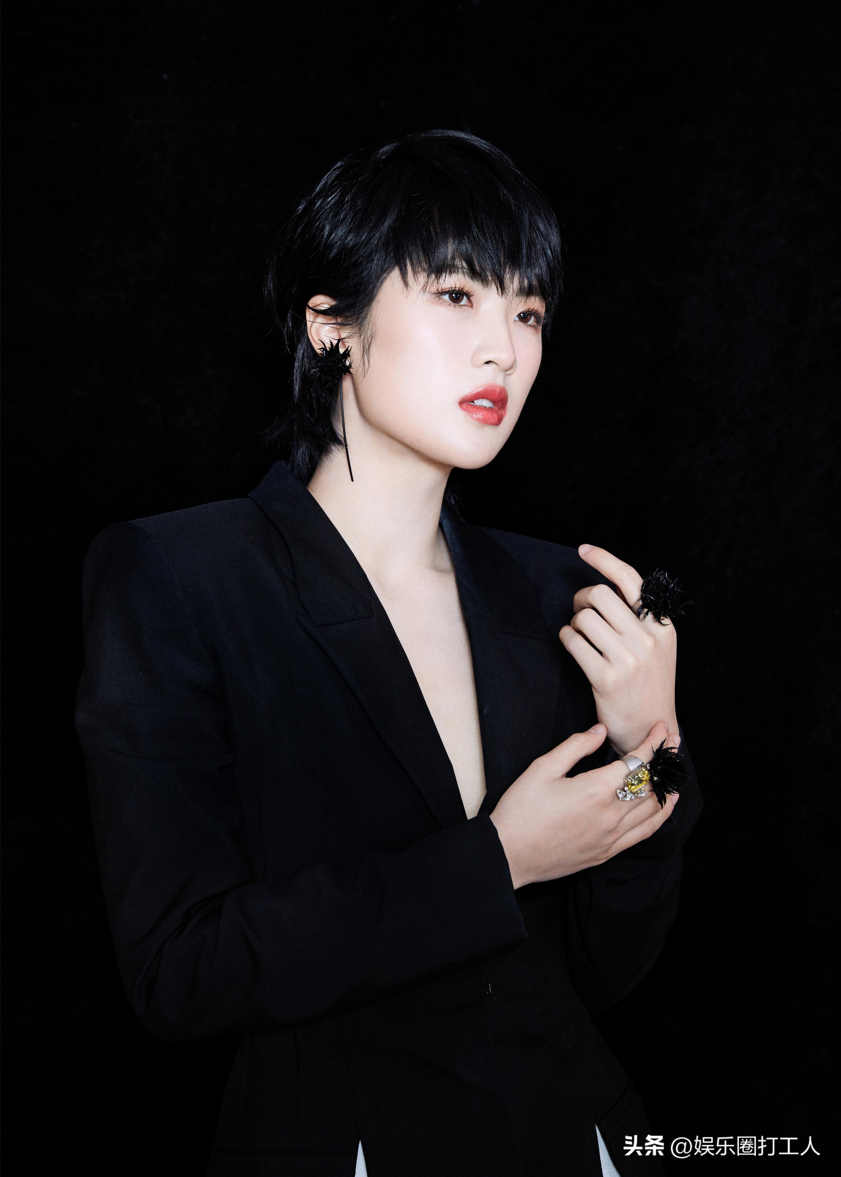 The Huawei princess who graduated from Harvard made her screen debut ...