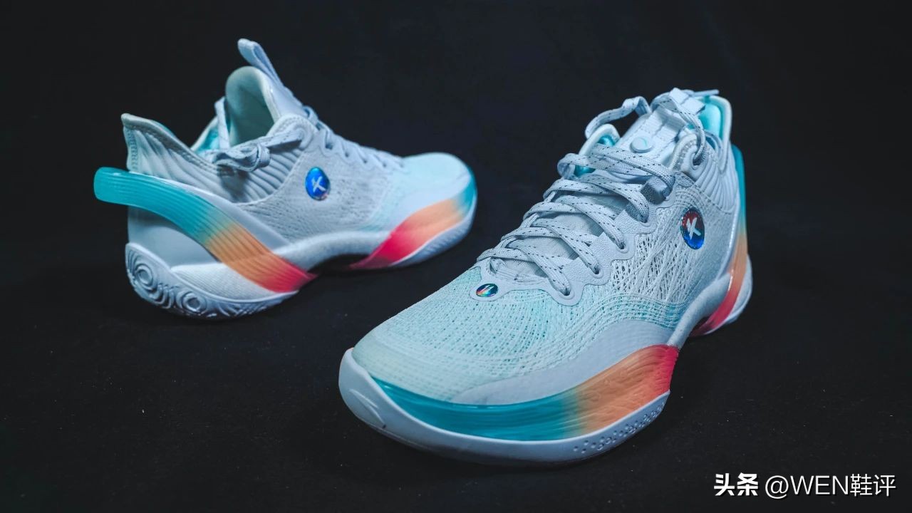 It is fully equipped with a hexagonal warrior that is super wearable ...