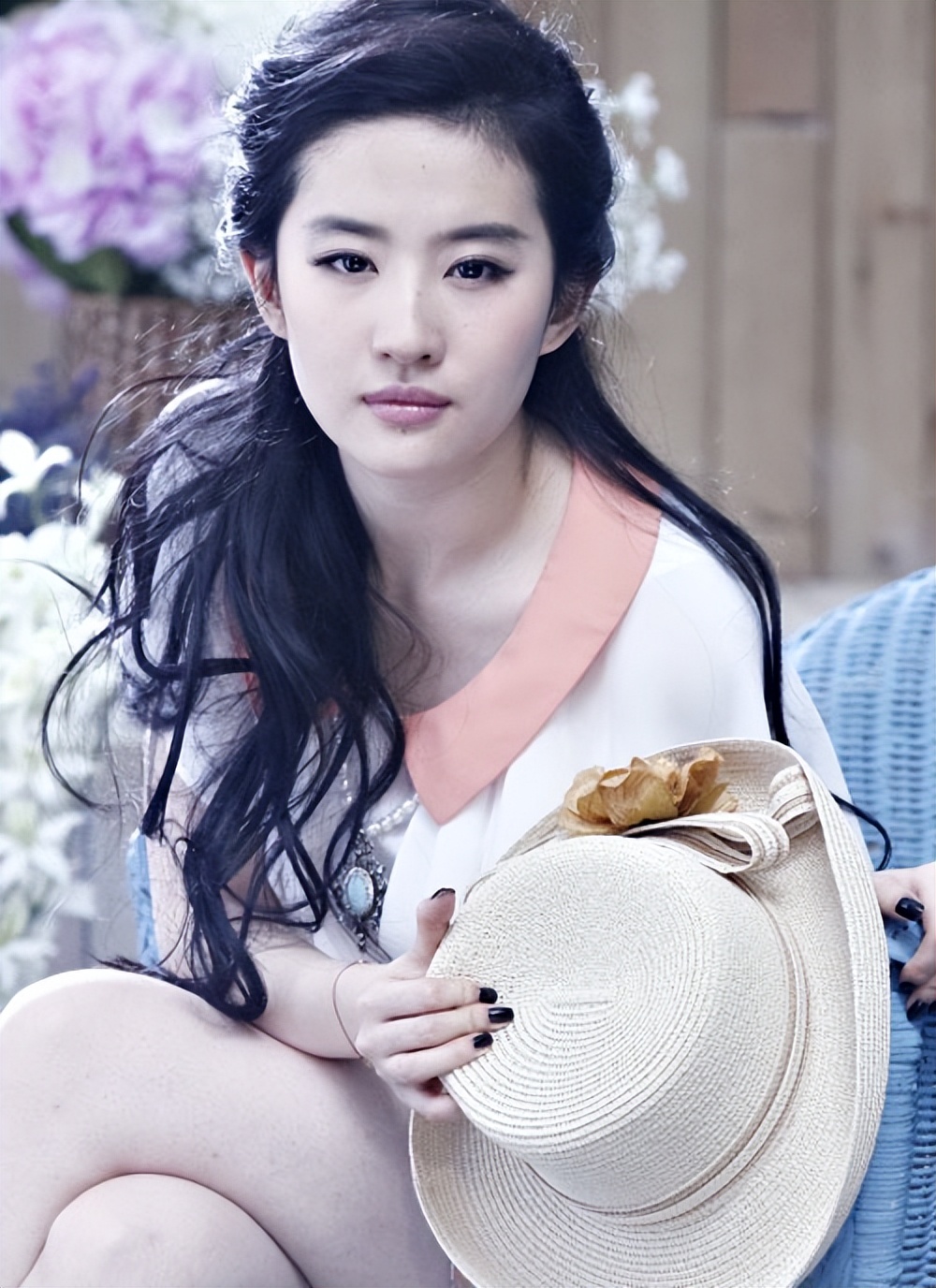It is also the role of Little Dragon Girl, Li Ruotong, Liu Yifei and ...
