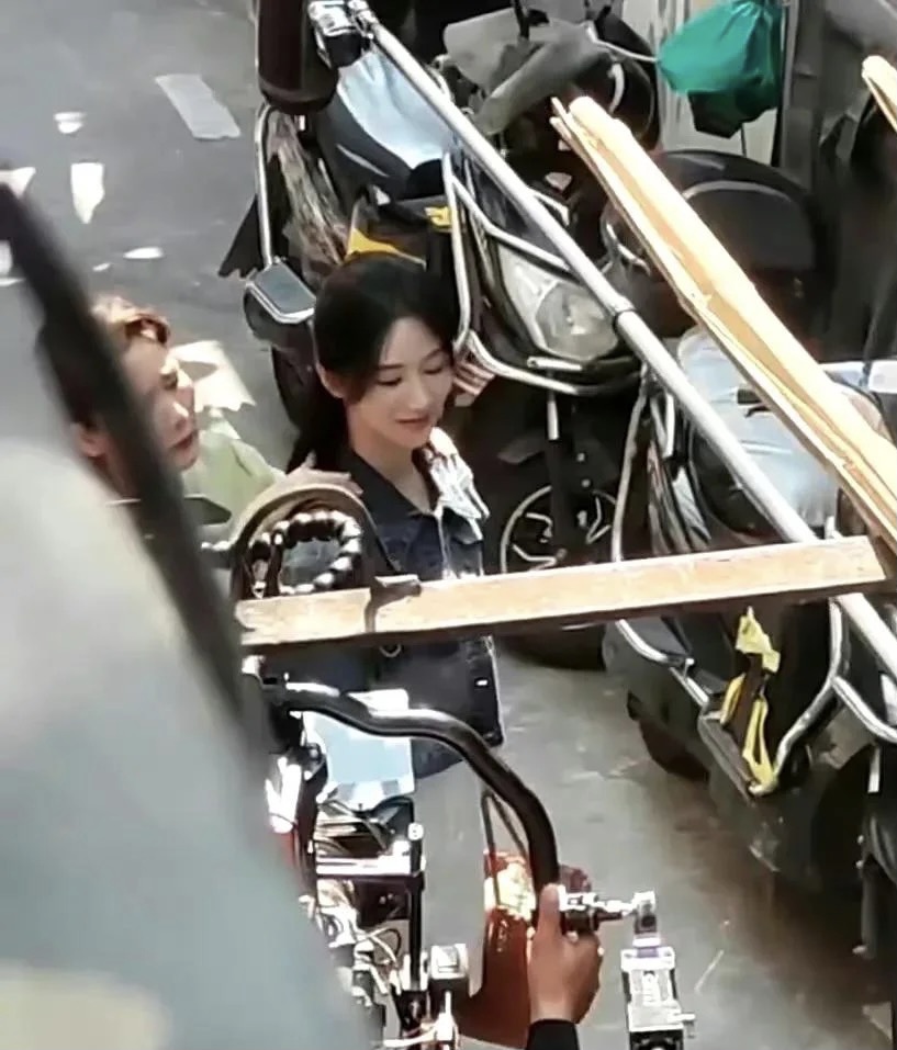 He Saifei and Yang Zi play mother and daughter in "The Story of Huan ...