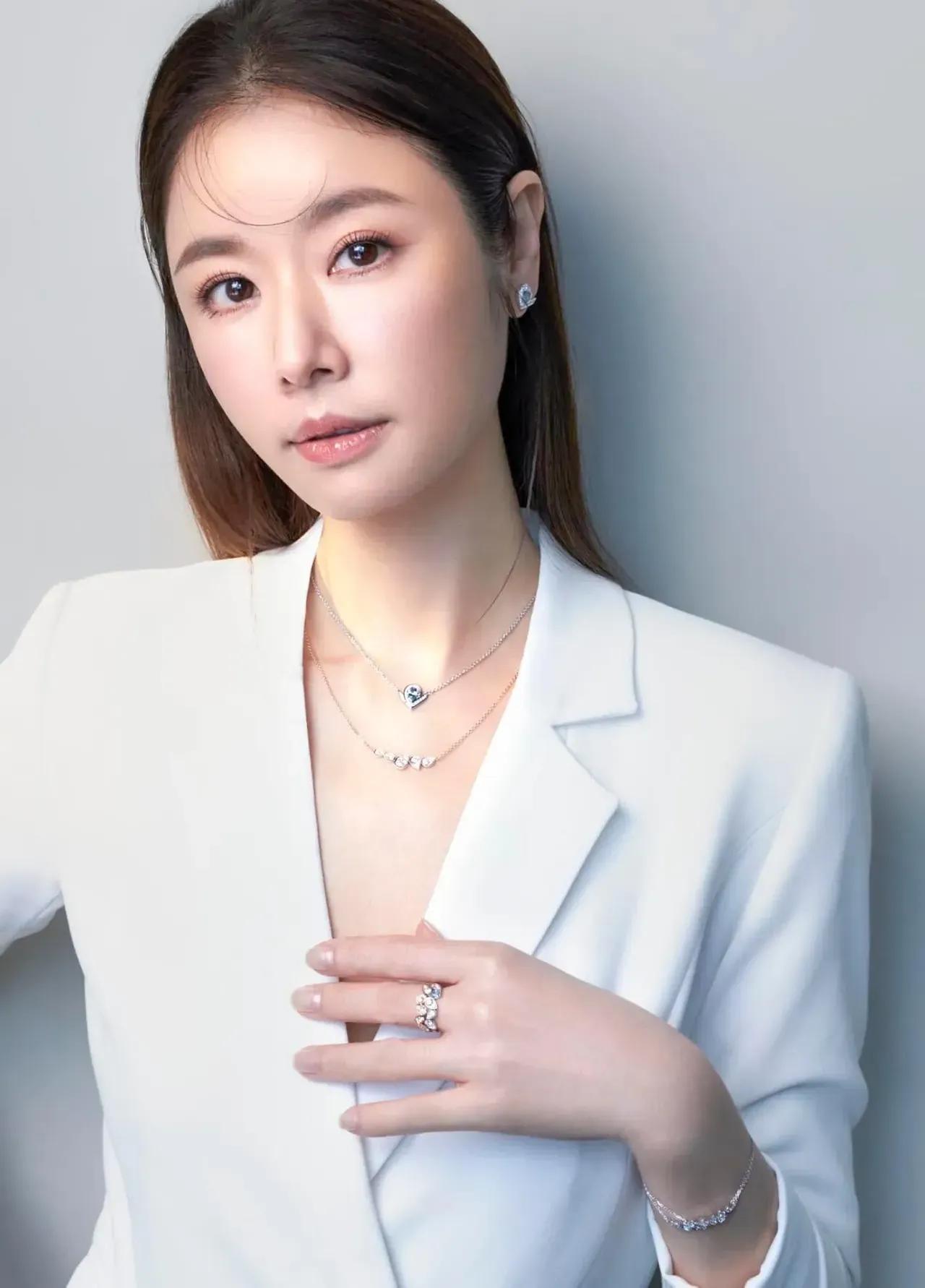 Ruby Lin is a beautiful girl - iNEWS