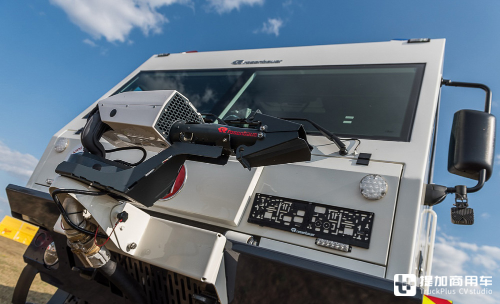 Tatra X Rosenbauer, powerful and powerful like a liger, real shot of ...