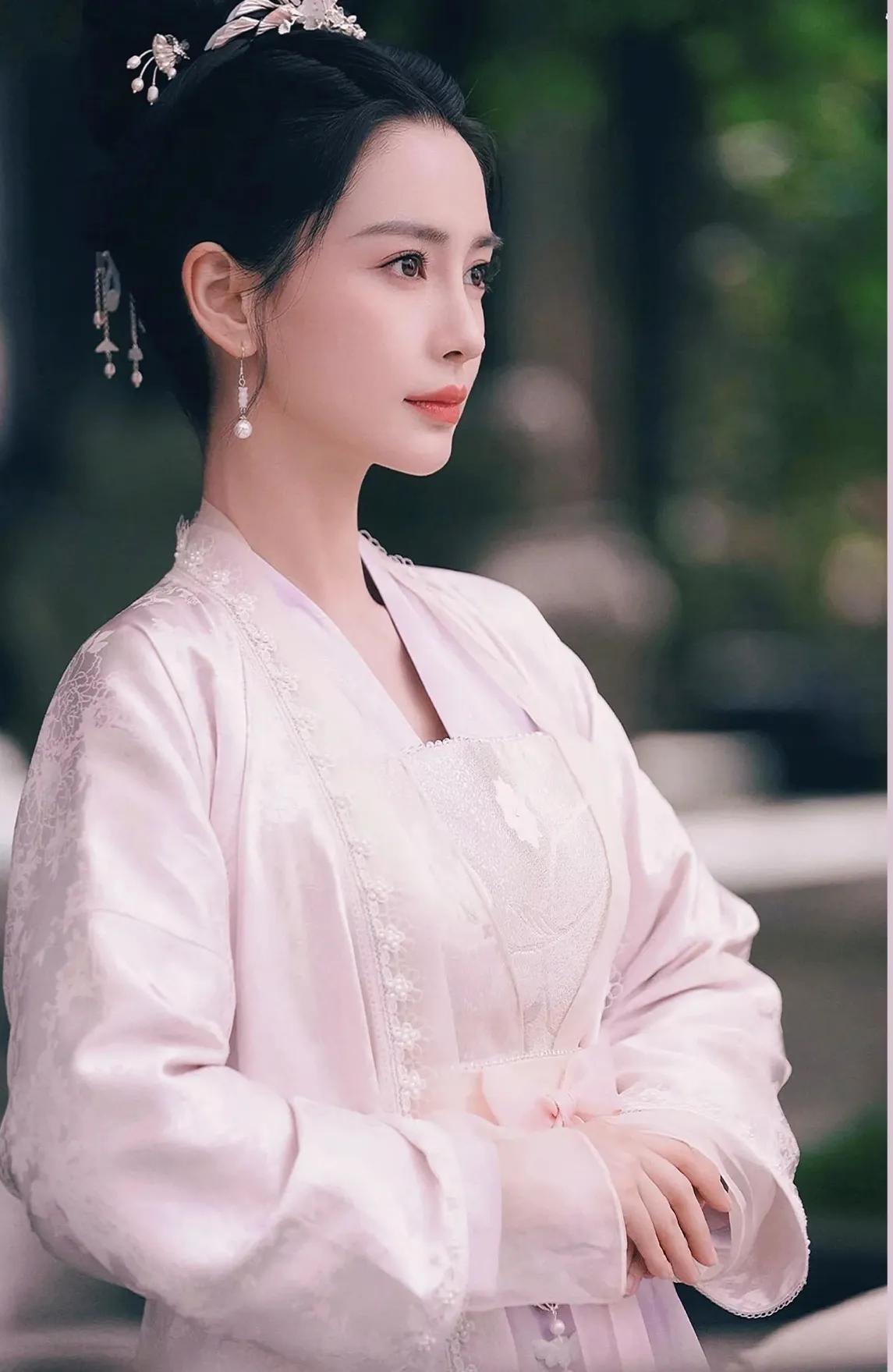 Are you looking forward to Yang Ying playing Jun Qiluo in "Lovesickness ...