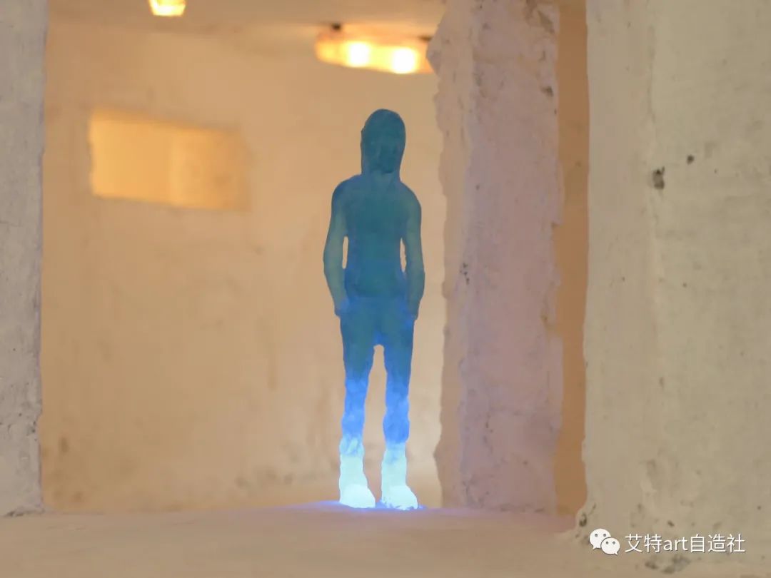 Sculptor George Triggs captures idiosyncrasies in life - iNEWS