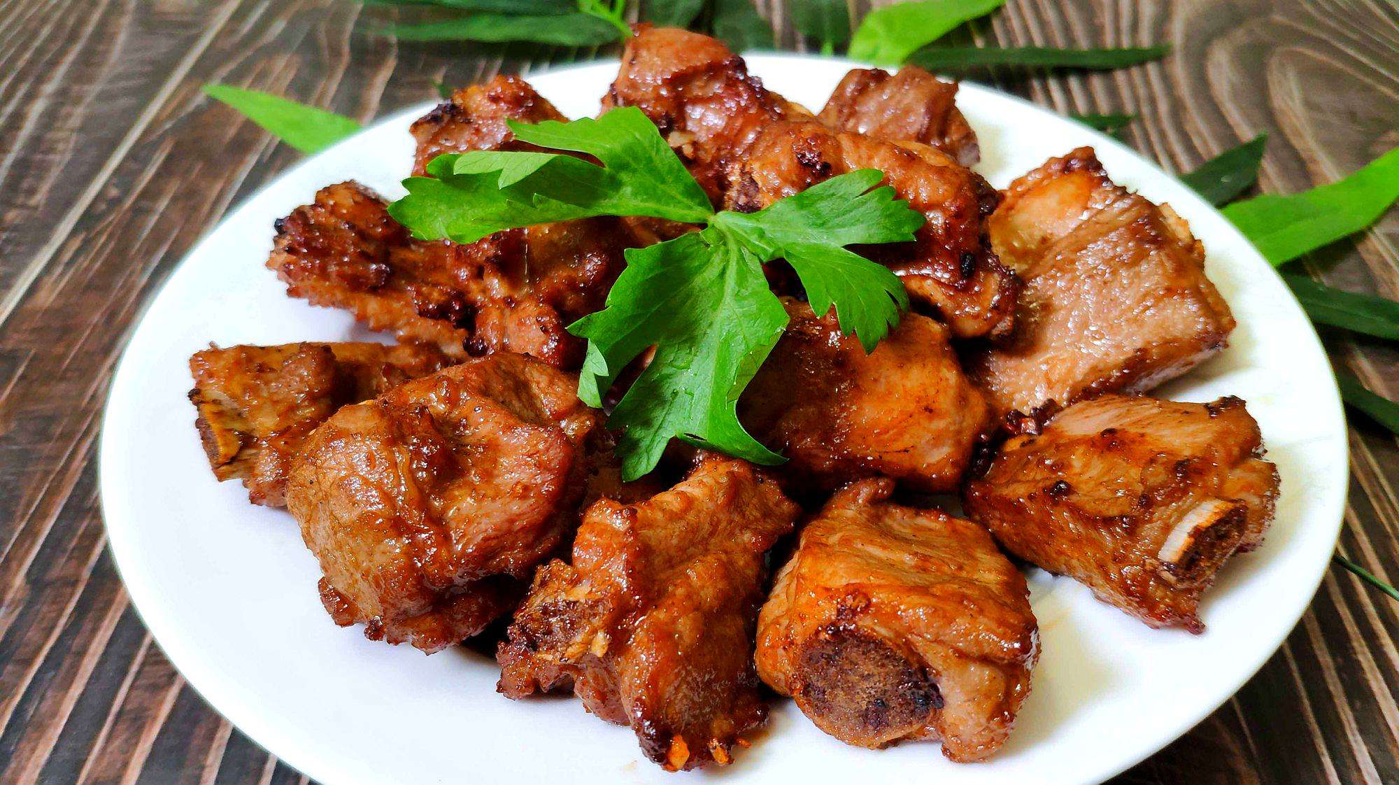 When buying ribs, there is a big difference between "front row" and ...