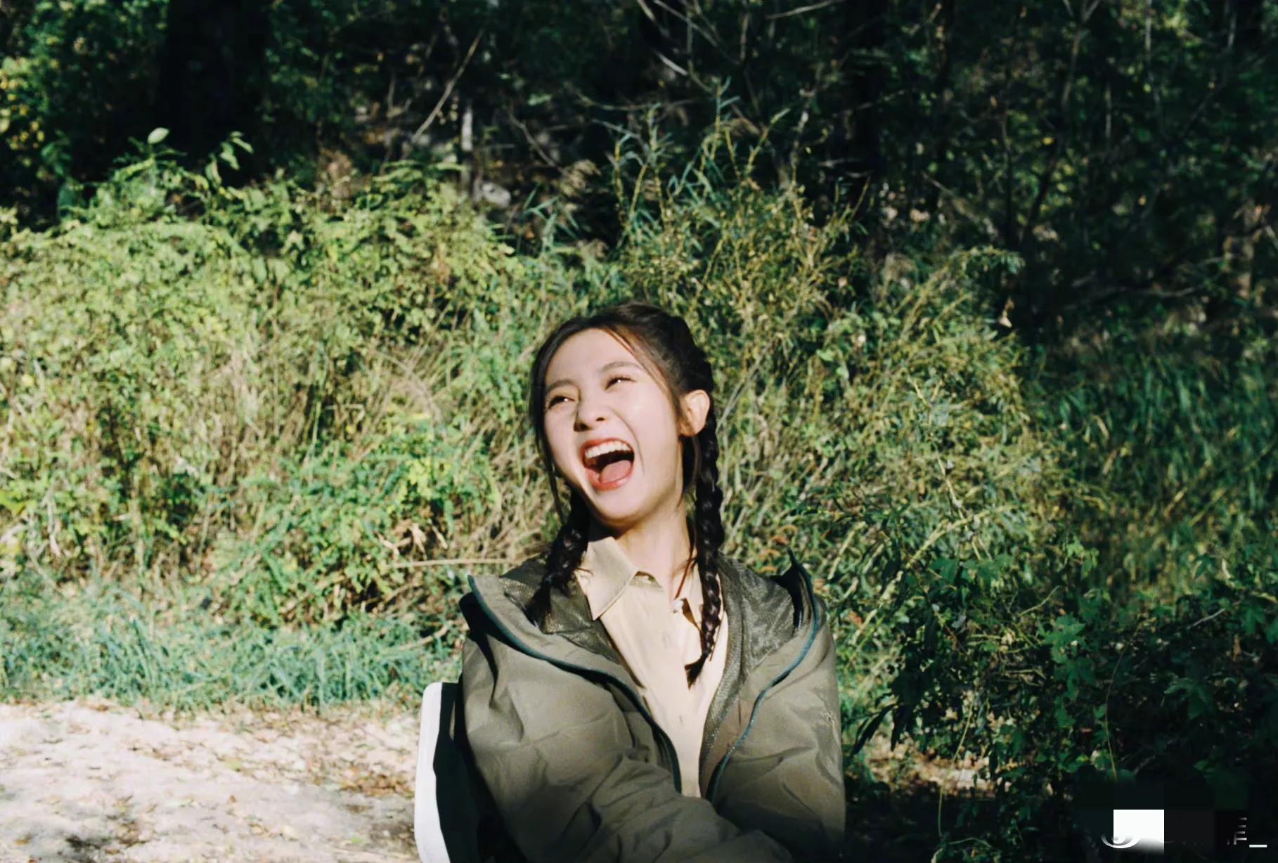 Xing Fei took pictures of the outdoor nine-square grid, the double ...