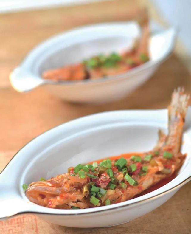 Scallion slag chicken, sweet and sour nine belly fish, net red lychee ...