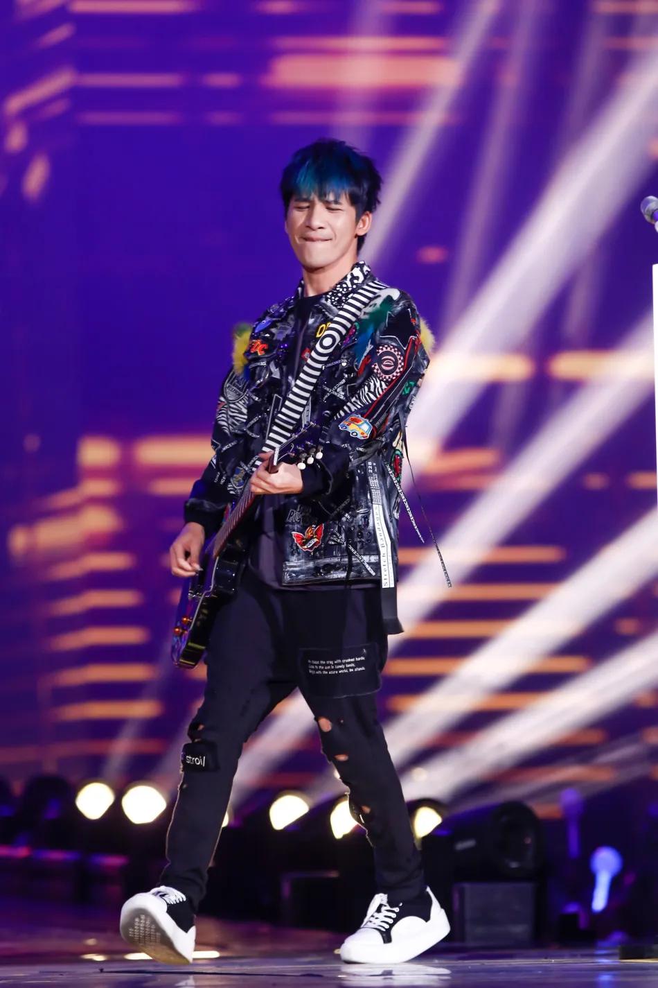 Sober in the world - Da Zhangwei - iMedia