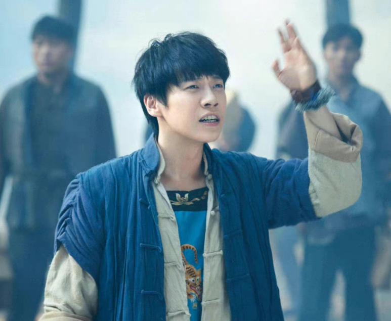 "Peng Dahai" in "Please King" has the face of Wei Daxun, and his acting ...