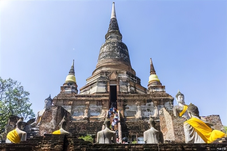 Political and Social Changes in the Kingdom of Siam from the 16th to ...