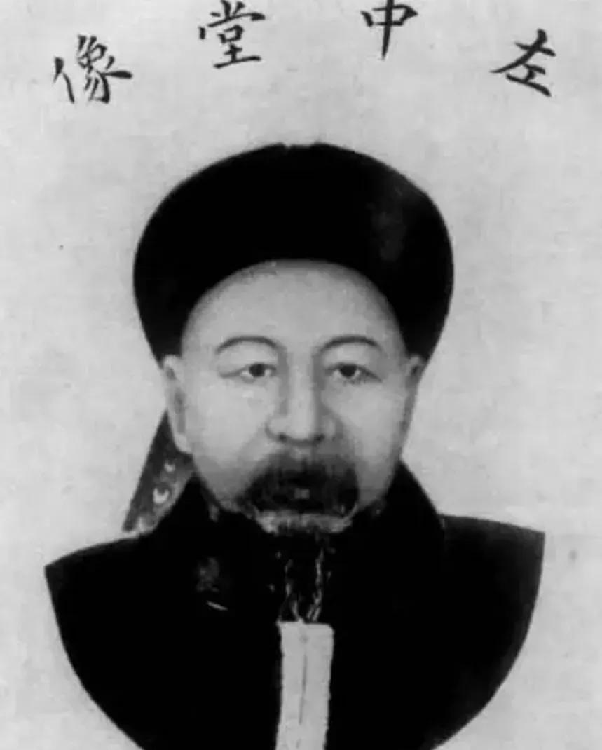 What does it mean that Hu Xueyan warned his descendants "don't get ...