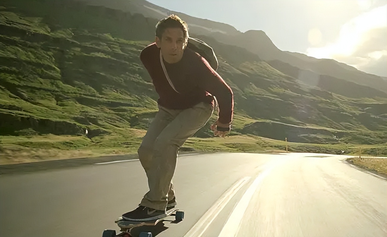 How does the subjective color in "Daydreamer" help the portrayal of the ...