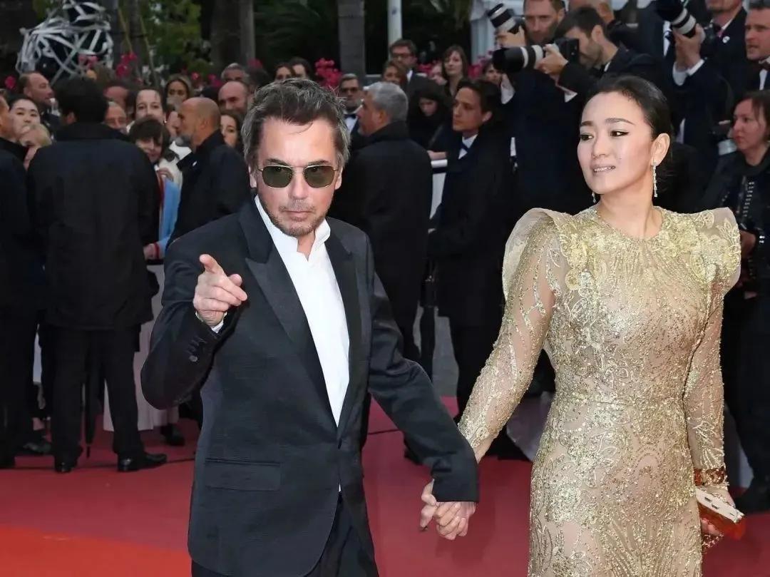 Why did Gong Li marry a 75-year-old French man? This old man has been ...