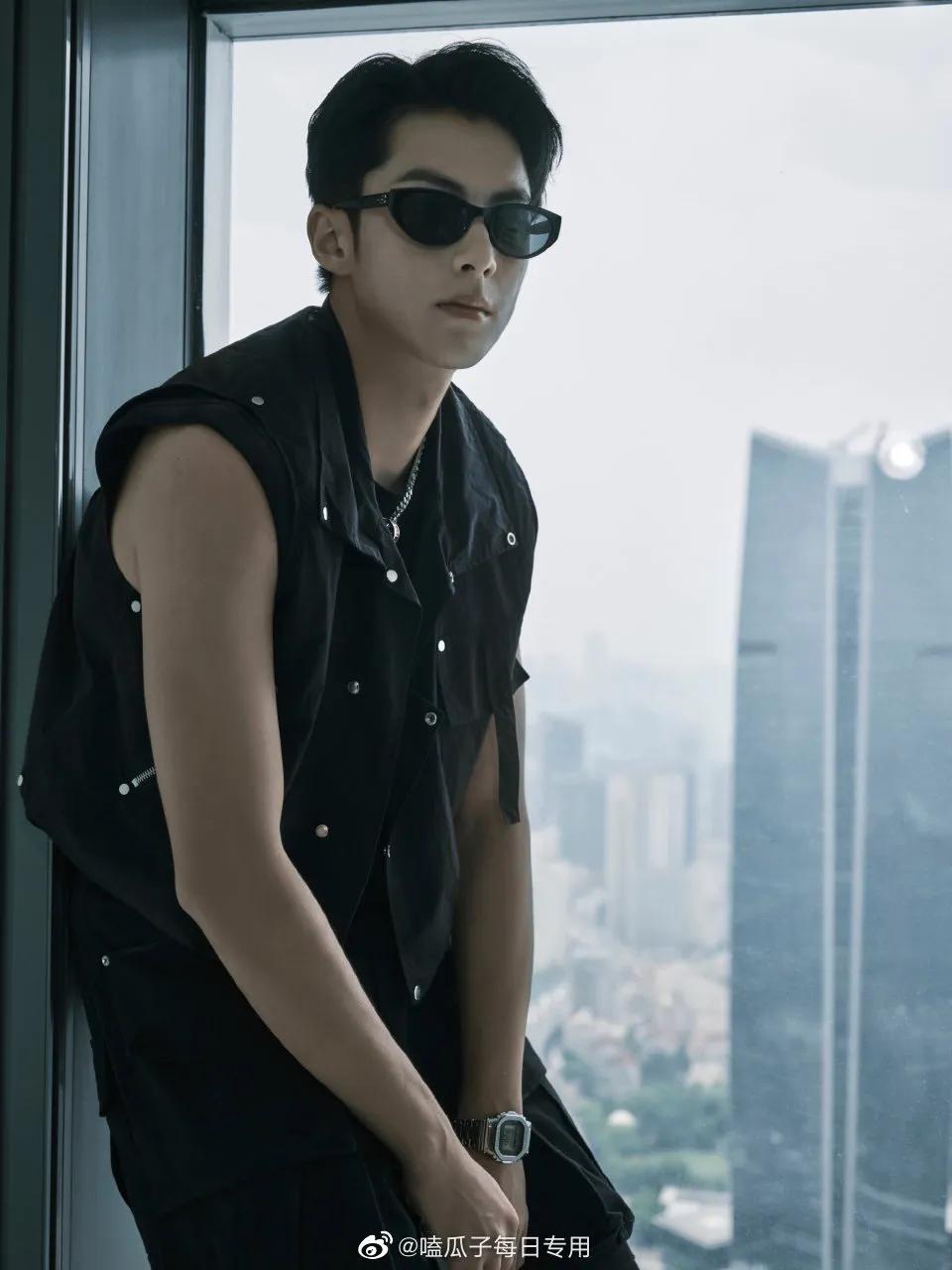 Are Wang Hedi and Cheng Yi's two-day off-the-shelf sports models ...