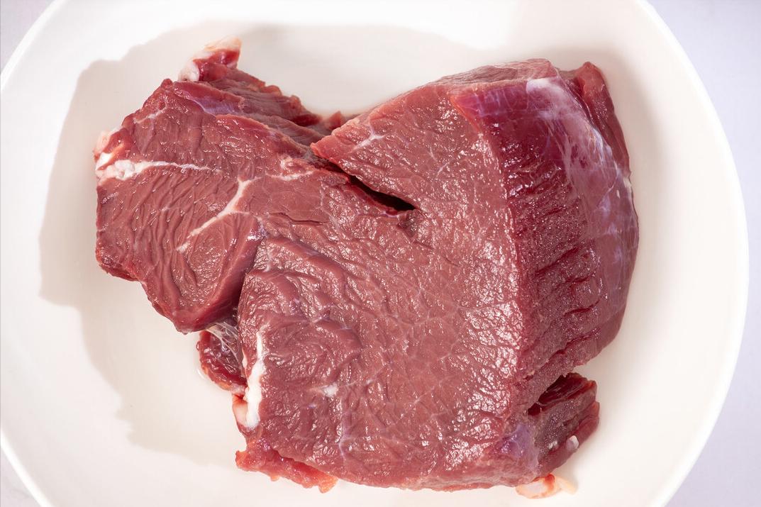 Thawing meat, soaking in water is too time-consuming, 2 professional ...