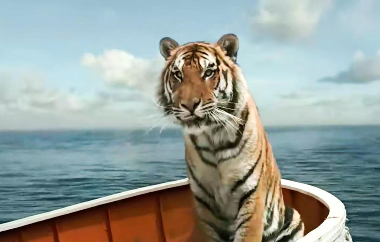 "The Fantastic Drifting of the Young Pi": Ang Lee, with a tiger in his ...