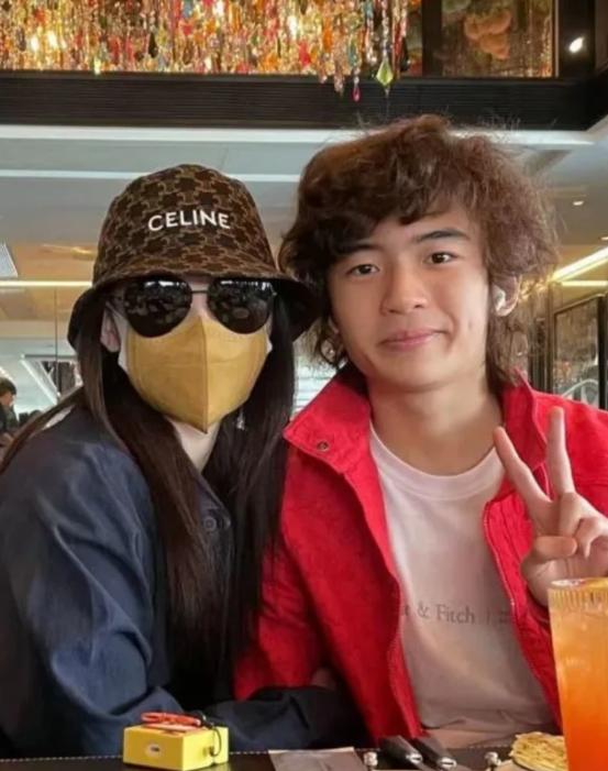 Nicholas Ting Fung pays 80 million a year in child support, why does ...