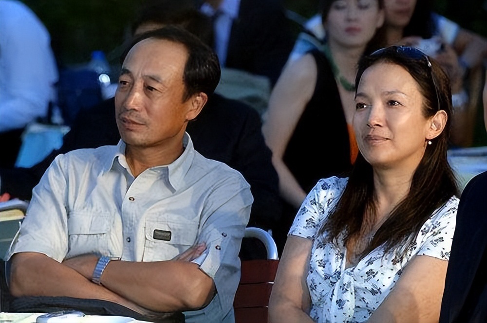 Lu Liping gave a speech in the United States, attacking Yang Liping for ...